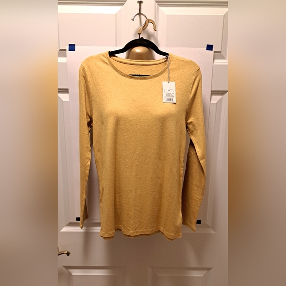 a new day | Tops | A New Day Tshirt Yellow Heather | Poshmark